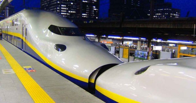 「新幹線」人気ランキング、5位「E5系／H5系」、4位「E4系」、3位「E7系／W7系」、2位「N700系」、1位に輝いたのは？ - OTONA LIFE | オトナライフ